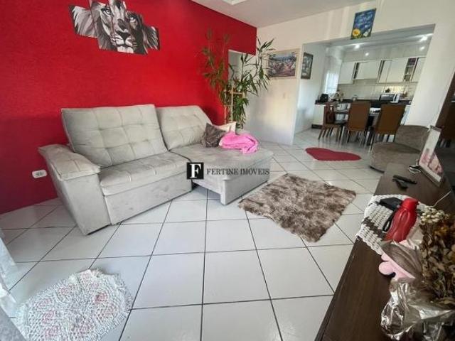 Casa com 3 dormitórios com piscina em Ipanema