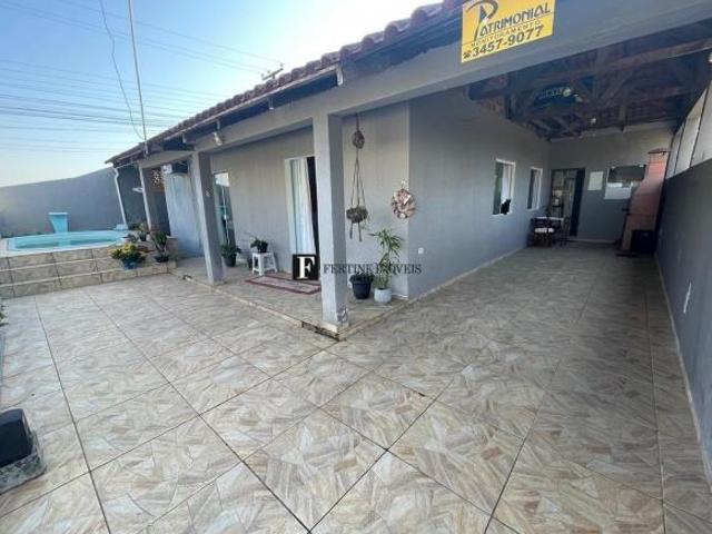 Casa com 3 dormitórios com piscina em Ipanema