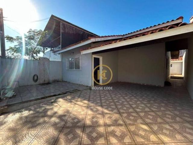 Casa com 3 dormitórios com Piscina 900 metros do mar à venda, por R$ 480.000 Estância São José P