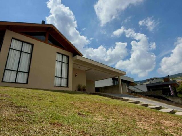Casa Com 3 Dormitórios | Condomínio Itaporã Atibaia/SP