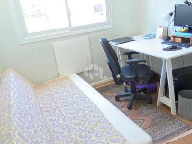 Casa com 3 dormitórios e 2 vagas no bairro Lomba do Pinheiro
