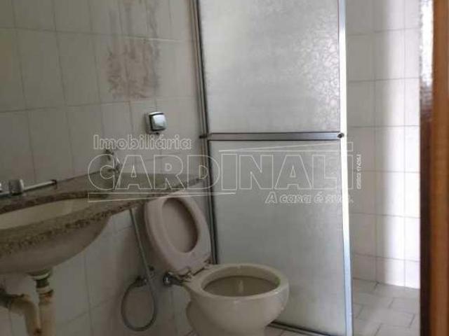Casa com 3 dormitórios e 2 suítes na Vila Costa do Sol próxima ao Terminal Rodoviário em São Carlos