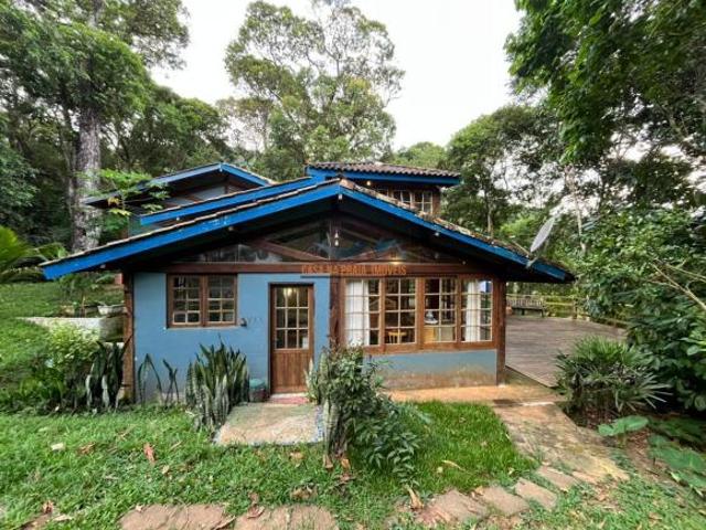 Casa com 3 dormitórios e amplo espaço em BOIÇUCANGA