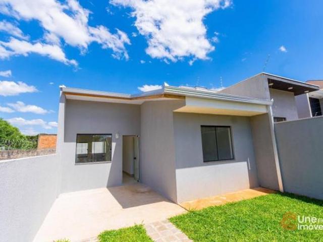 Casa com 3 dormitórios e estrutura para segundo pavimento no Jardim Três Rios