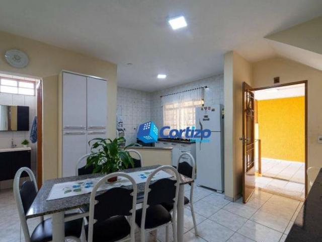 Casa com 3 dormitórios e suíte à venda na Av. dos Imigrantes em Jundiaí, com 3 vagas, churrasqueira