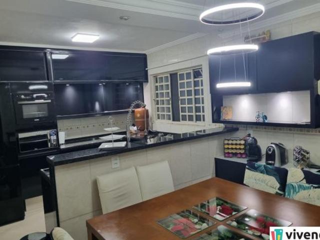 CASA COM 3 DORMITÓRIOS E PISCINA VILA M GENOVEVA, JUNDIAÍ SP!
