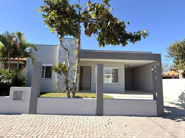 Casa com 3 dormitórios em Atlântida Sul