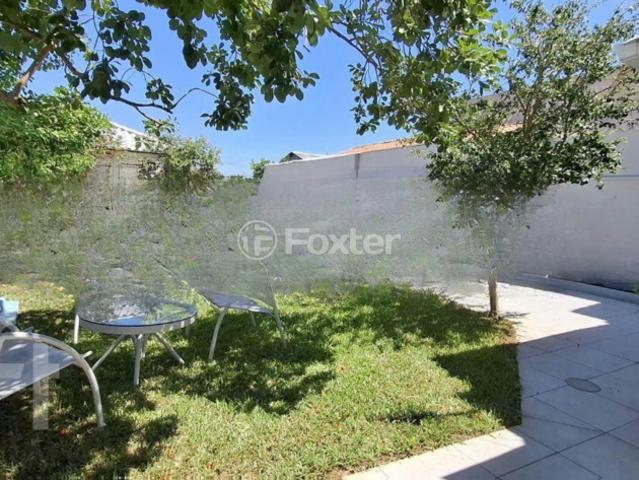 Casa com 3 dormitórios em Canoas