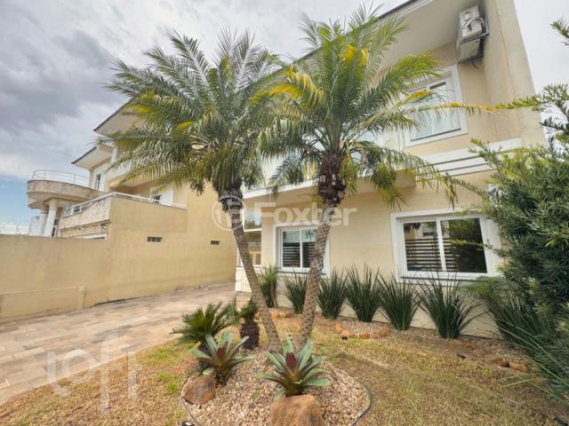Casa com 3 dormitórios em Canoas
