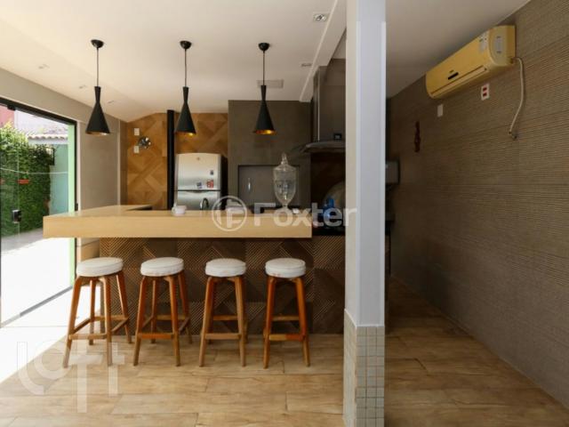 Casa com 3 dormitórios em Canoas