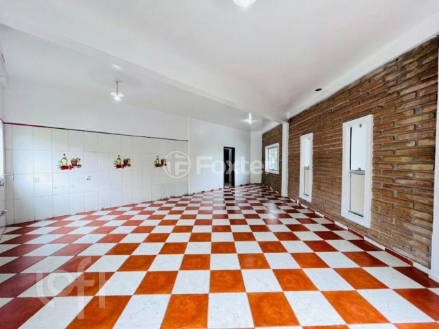 Casa com 3 dormitórios em Canoas