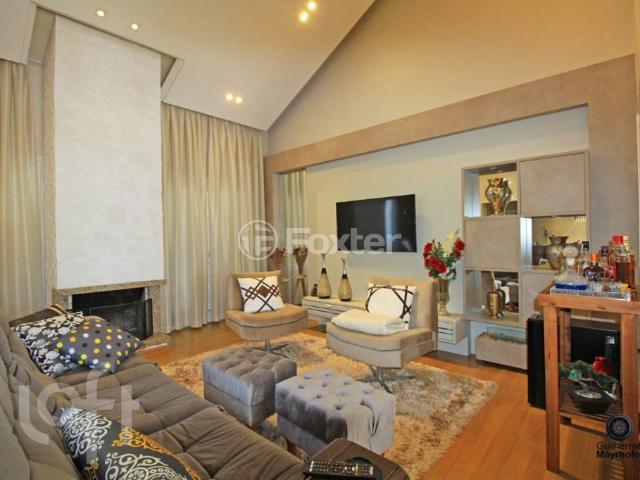 Casa com 3 dormitórios em Canoas