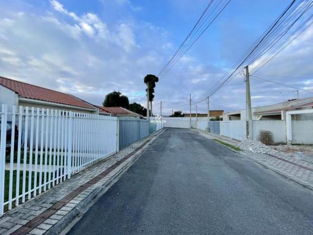 Casa com 3 dormitórios em condomínio fechado em São Jose dos Pinhais