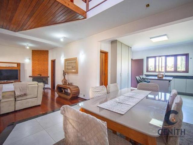 Casa com 3 dormitórios em condomínio São Paulo II Granja Viana