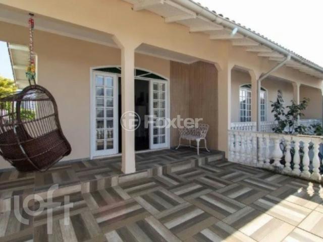 Casa com 3 dormitórios em Florianópolis