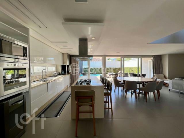 Casa com 3 dormitórios em Florianópolis