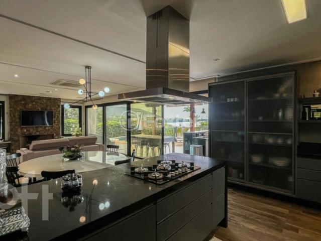 Casa com 3 dormitórios em Florianópolis