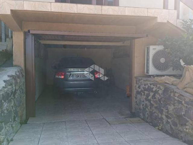 Casa com 3 dormitórios em Forqueta, Caxias do Sul