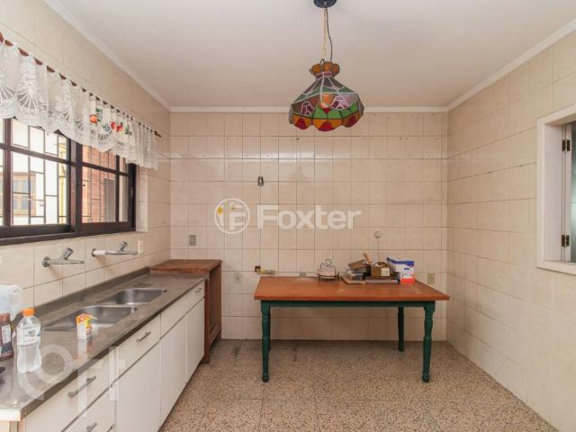 Casa com 3 dormitórios em Porto Alegre