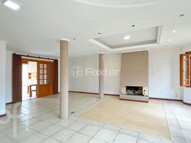 Casa com 3 dormitórios em Porto Alegre