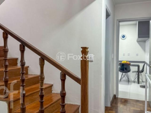 Casa com 4 dormitórios em Porto Alegre