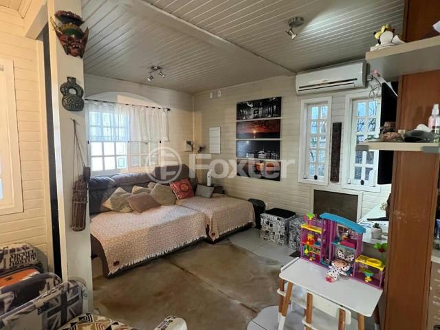 Casa com 3 dormitórios em Porto Alegre