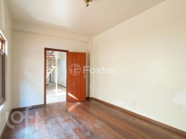 Casa com 3 dormitórios em Porto Alegre