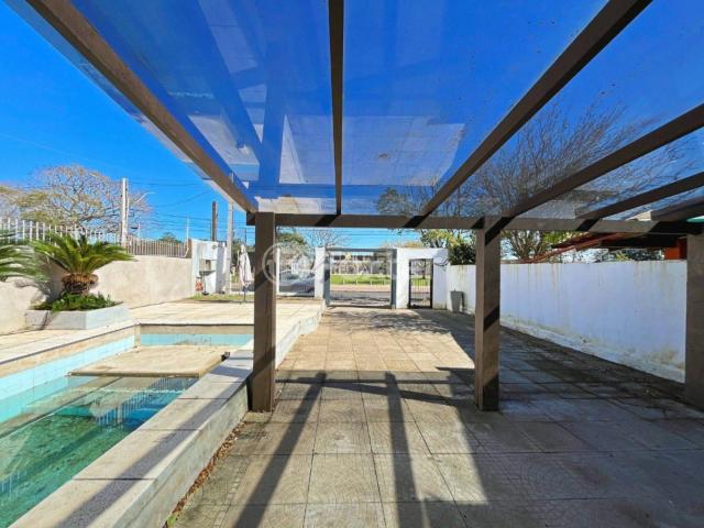 Casa com 3 dormitórios em Porto Alegre