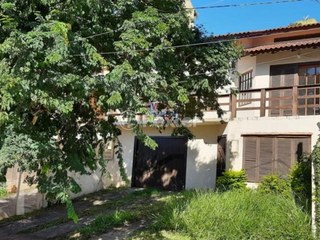 Casa com 3 dormitórios em Porto Alegre