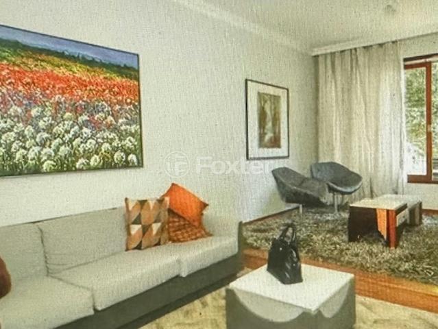 Casa com 3 dormitórios em Porto Alegre