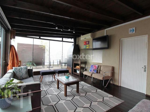 Casa com 2 dormitórios em Porto Alegre
