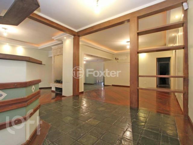 Casa com 3 dormitórios em Porto Alegre