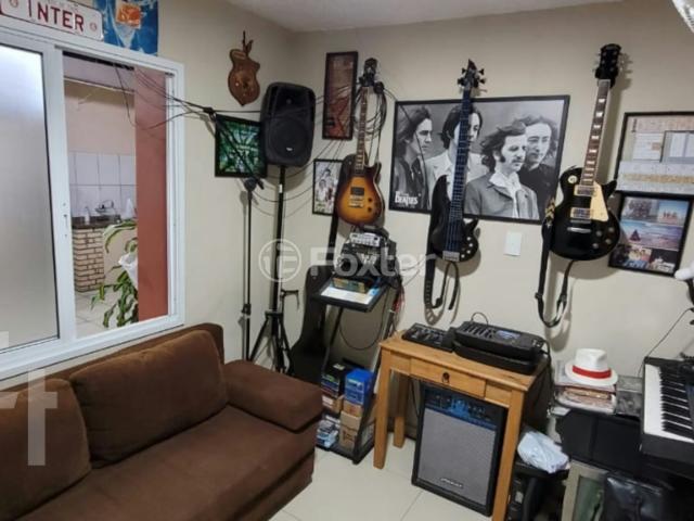 Casa com 3 dormitórios em Porto Alegre