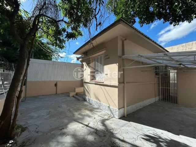 Casa com 3 dormitórios em Porto Alegre