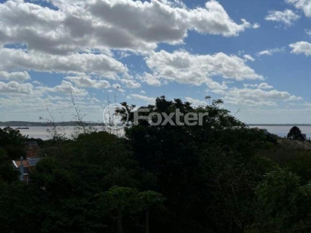 Casa com 3 dormitórios em Porto Alegre