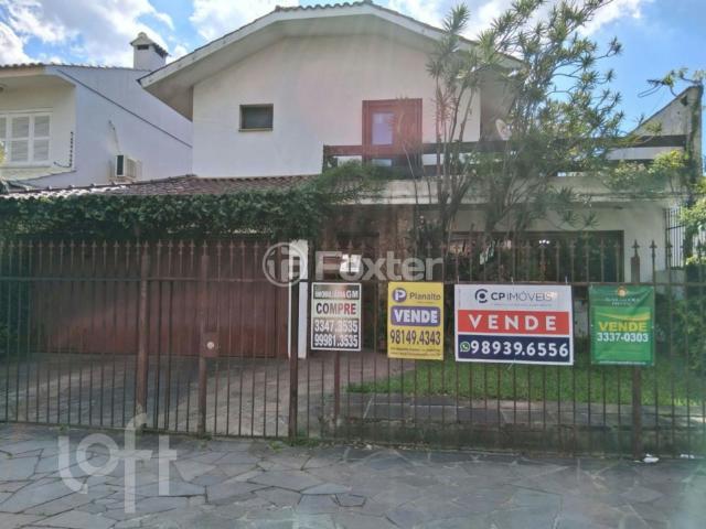 Casa com 3 dormitórios em Porto Alegre