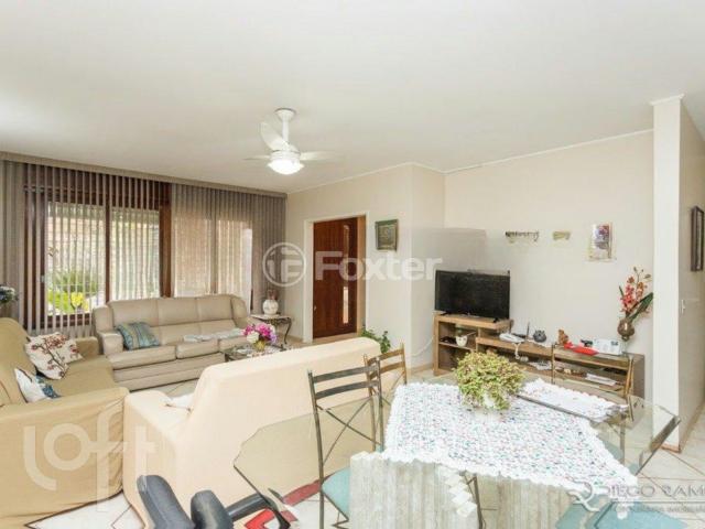 Casa com 3 dormitórios em Porto Alegre