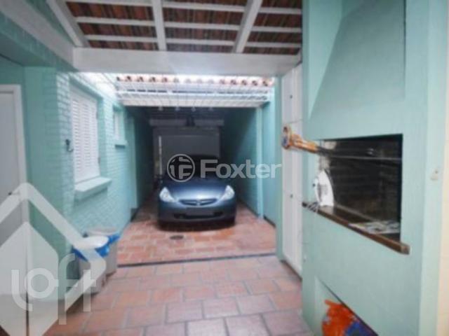 Casa com 3 dormitórios em Porto Alegre