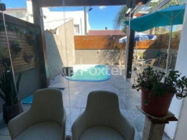 Casa com 3 dormitórios em Porto Alegre