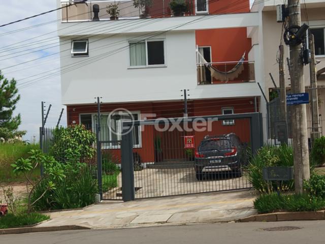 Casa com 3 dormitórios em Porto Alegre