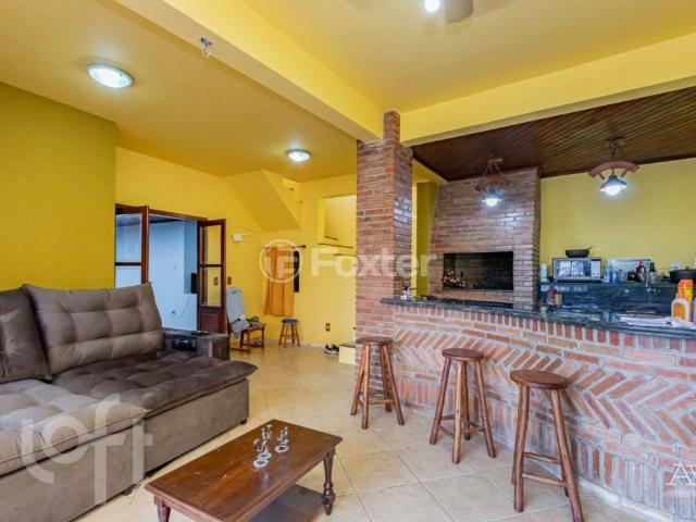 Casa com 3 dormitórios em Porto Alegre
