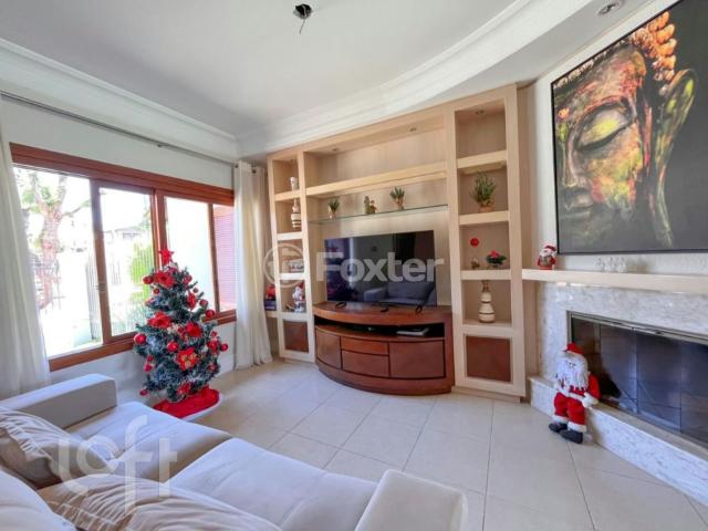 Casa com 3 dormitórios em Porto Alegre