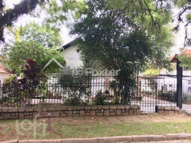 Casa com 3 dormitórios em Porto Alegre