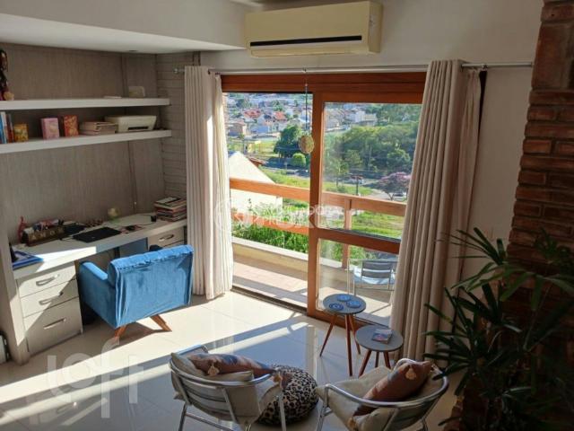 Casa com 3 dormitórios em Porto Alegre