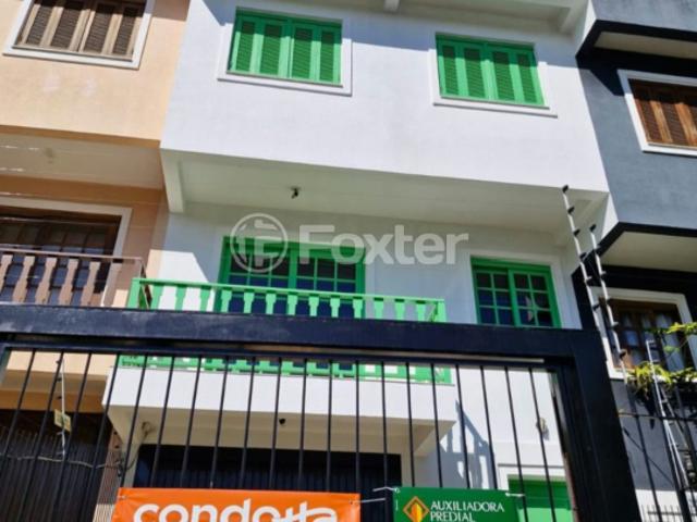 Casa com 3 dormitórios em Porto Alegre
