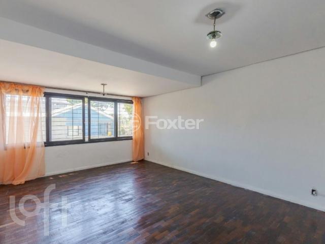 Casa com 3 dormitórios em Porto Alegre