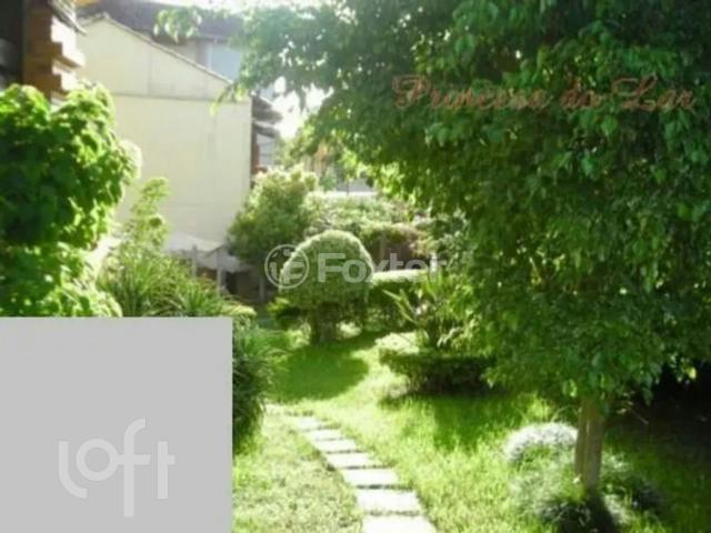 Casa com 3 dormitórios em Porto Alegre