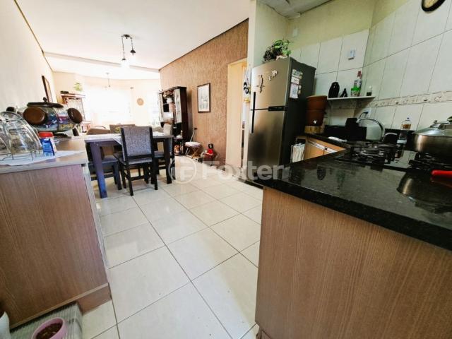 Casa com 3 dormitórios em Porto Alegre