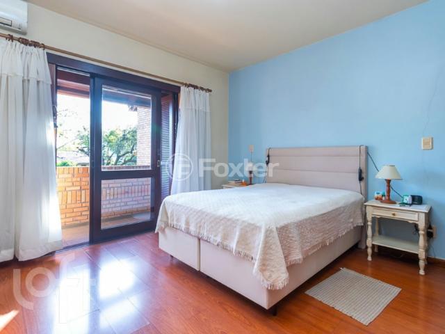 Casa com 3 dormitórios em Porto Alegre