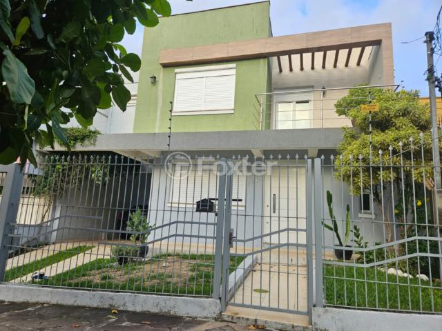 Casa com 3 dormitórios em Porto Alegre